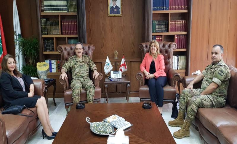 تهنئة رئيسة المركز د ندى عويجان للجيش اللبناني في عيده | المركز التربوي للبحوث والإنماء - CRDP ...